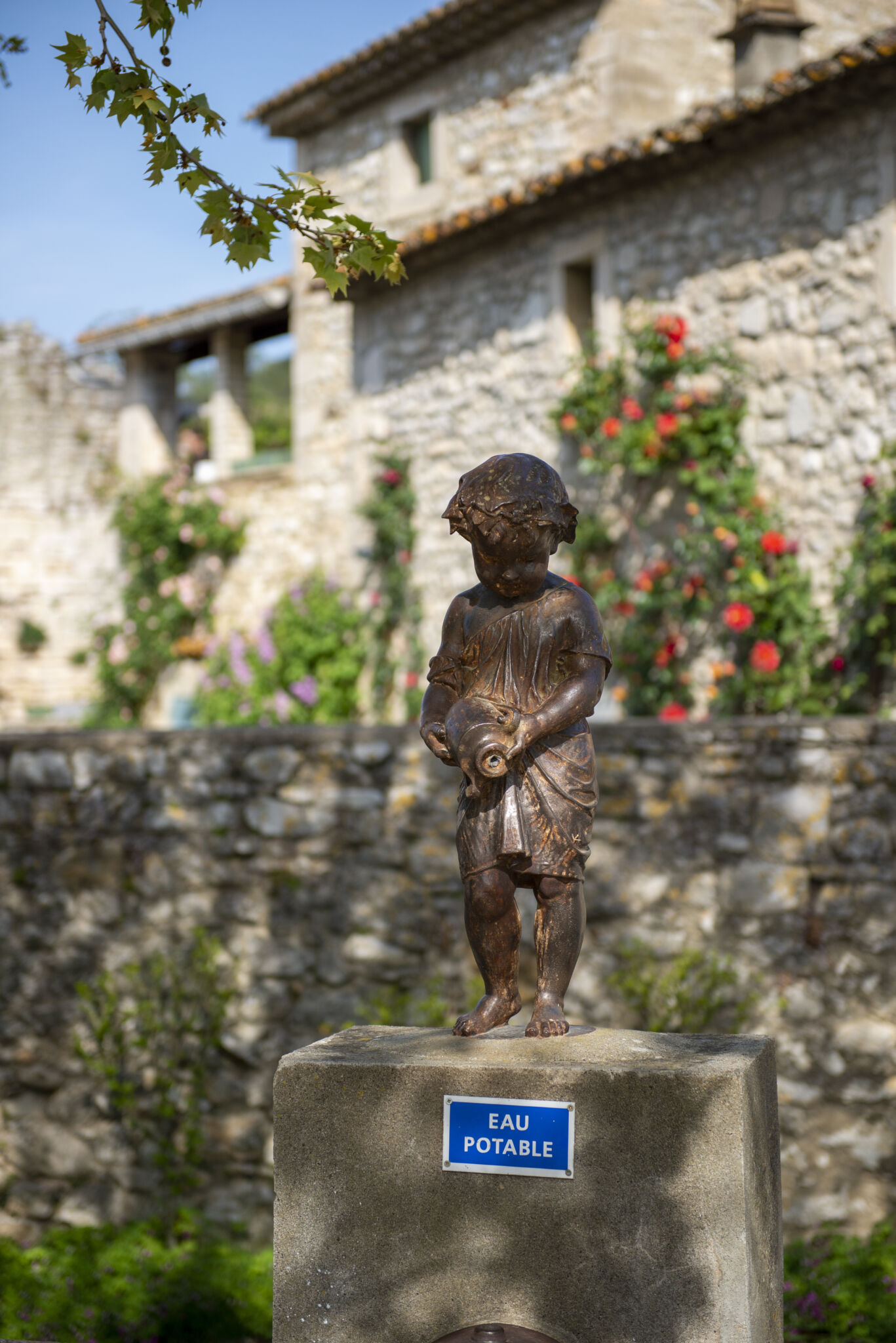 Montclus : un trésor médiéval au cœur de la Provence Occitane